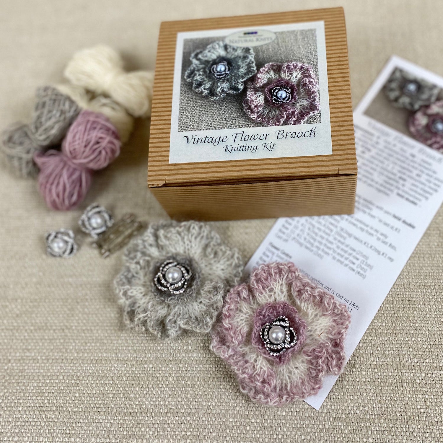 Vintage Flower Brooch Knitting Kit